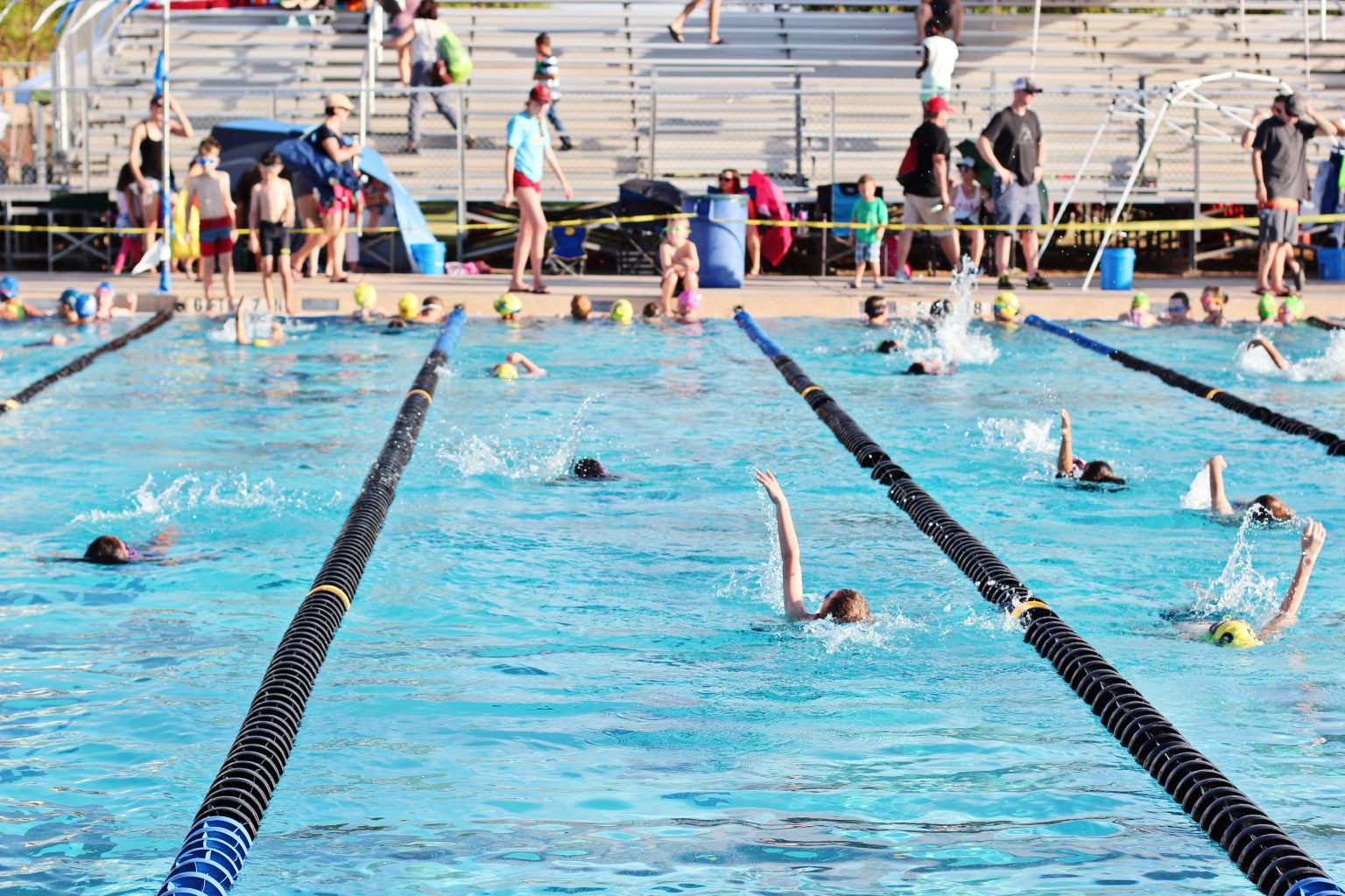 Guide to Competitive Swimming for Kids: Tips & Techniques